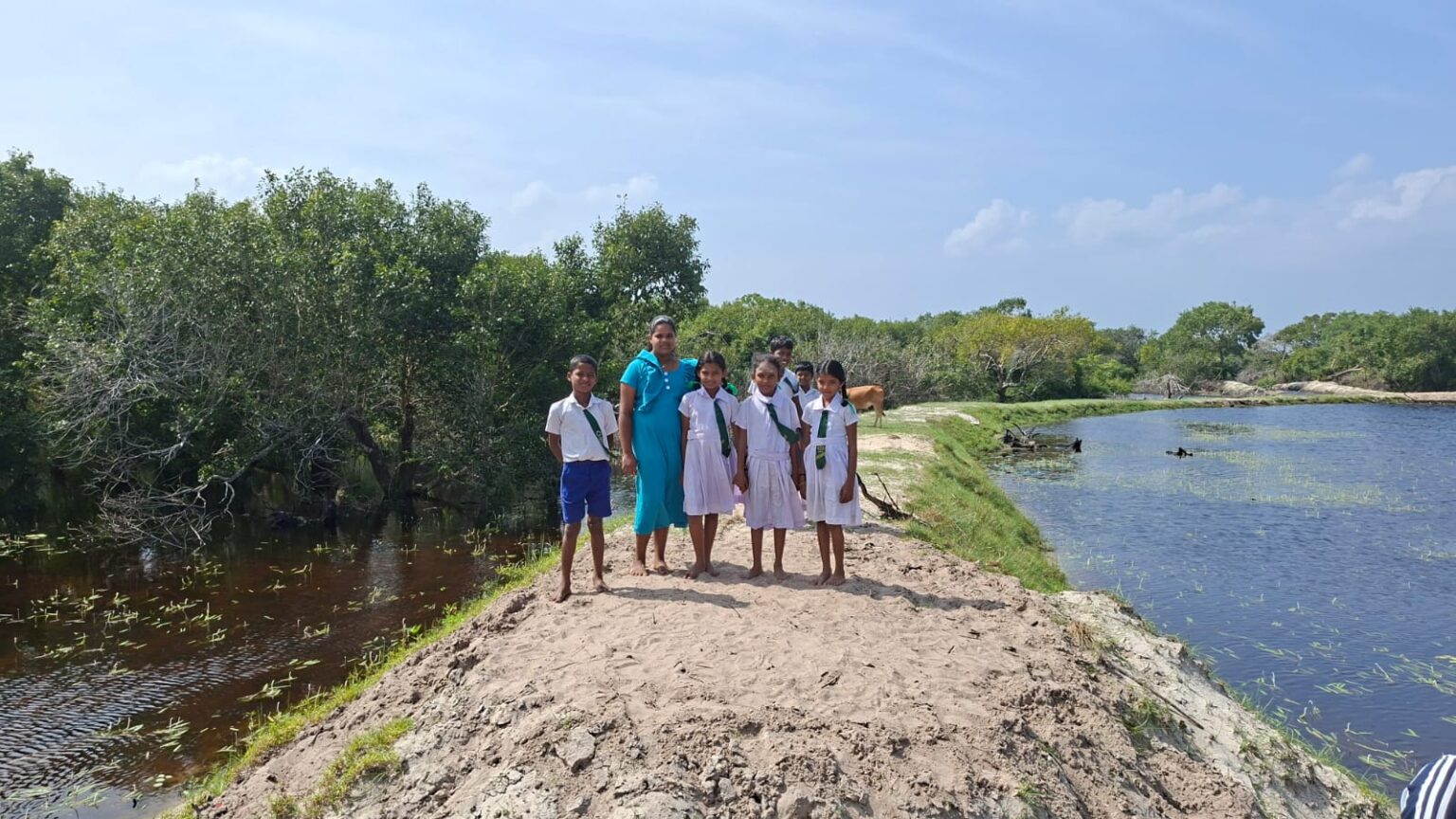 Appe Lanka Restores Naranthalu Tank in Poonakary, Advancing Water ...